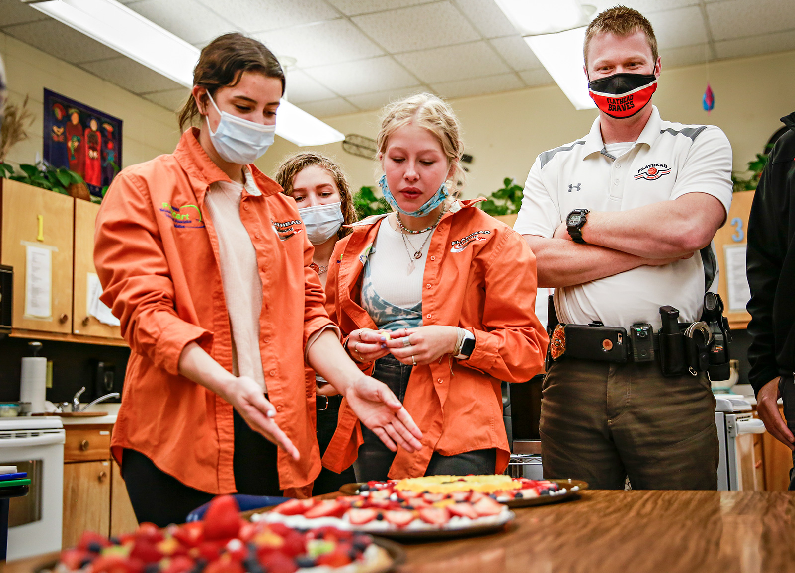 Cooking with a Cop Connects Kids to Friendly Faces in Law Enforcement ...