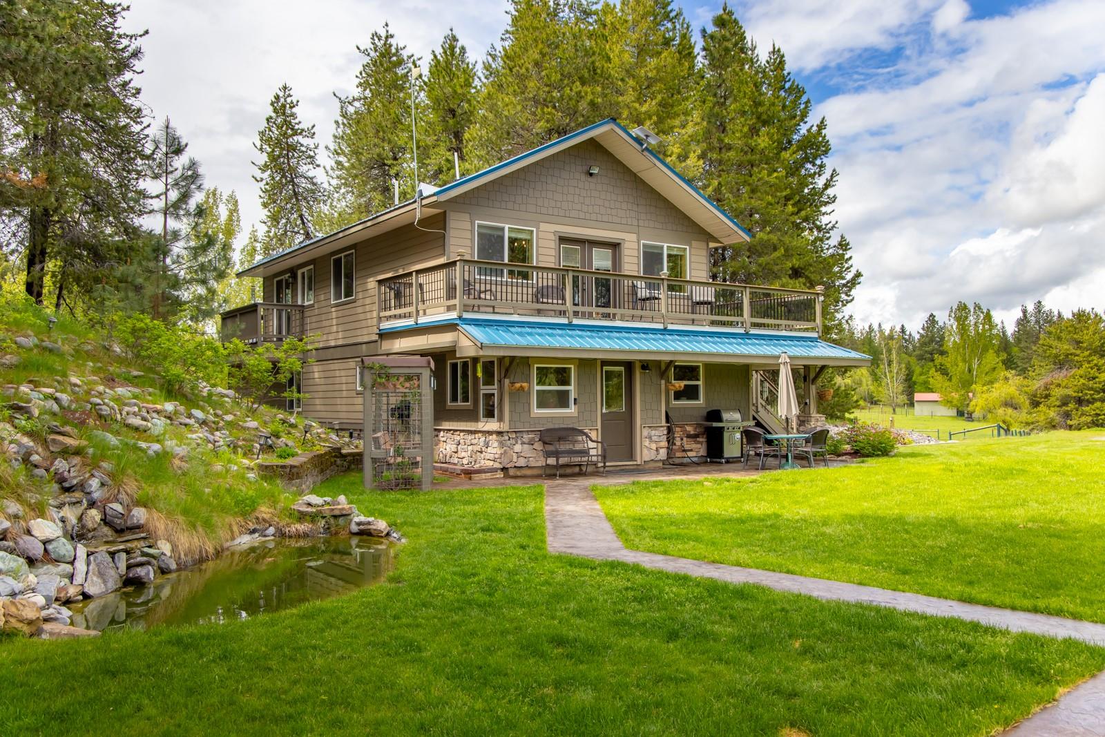 hollow - Flathead Beacon